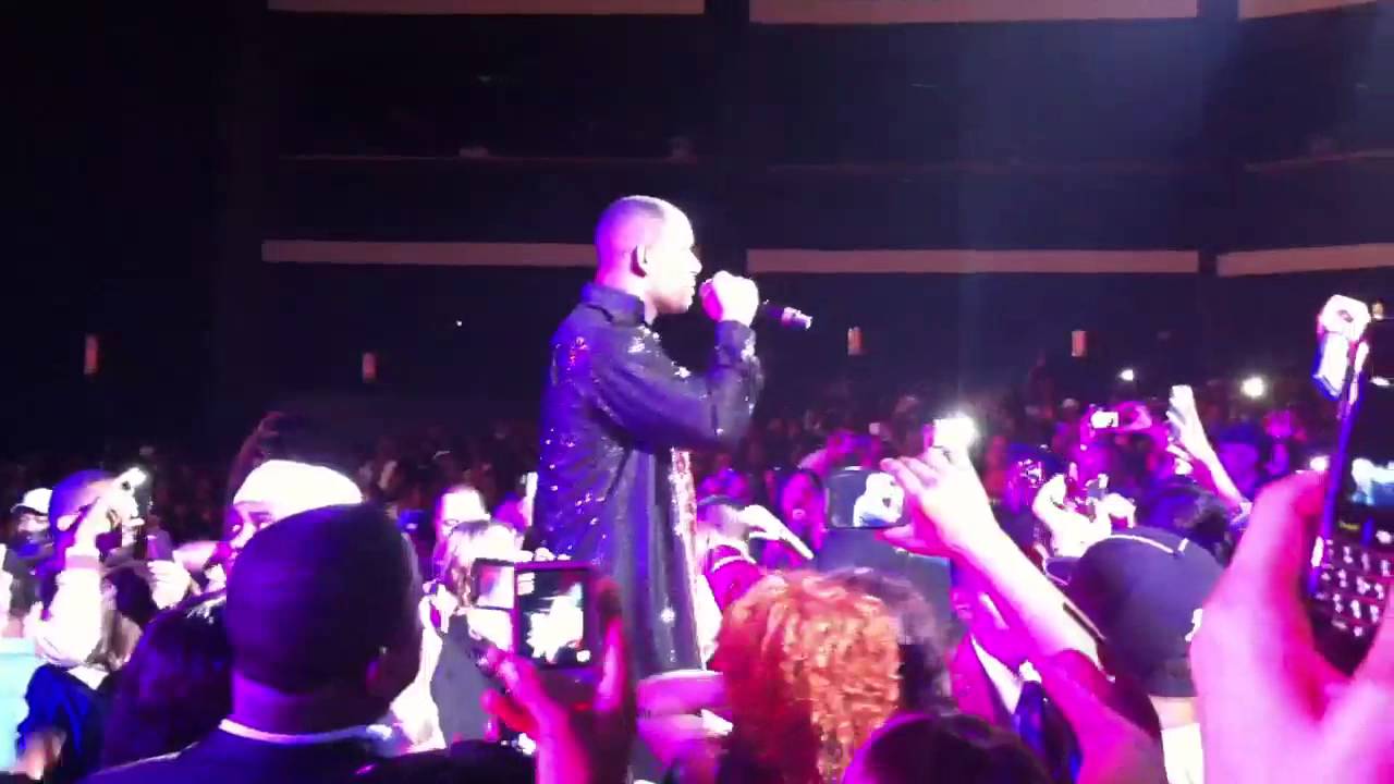 R. Kelly - The Love Letter Tour - YouTube
