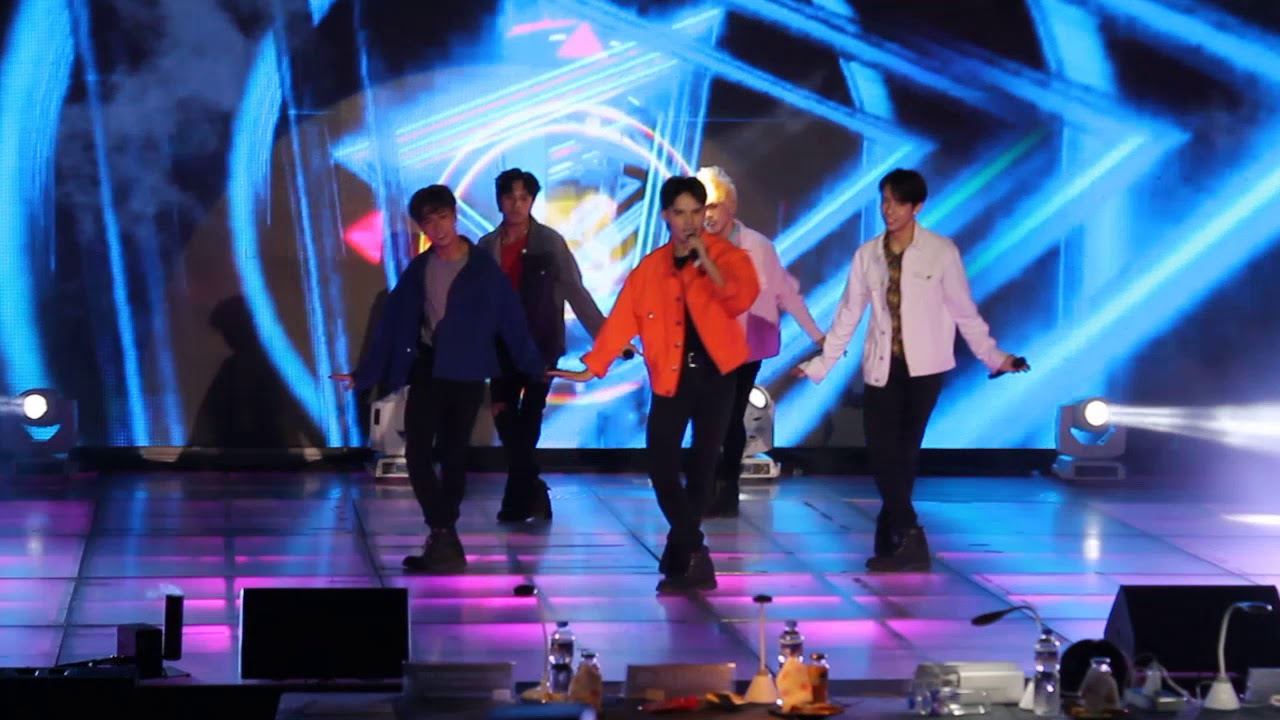072719 SB19 (에스비19) - GO UP @ 2019 Pinoy Kpop Star - YouTube
