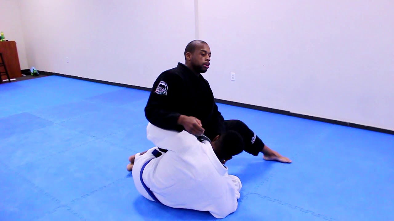 One Way to Finish the Knee Cut Even If You Lose the Underhook Battle - YouTube