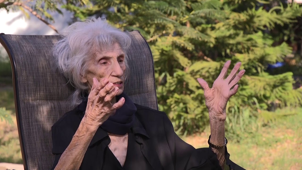 Dolia González Oral History - YouTube