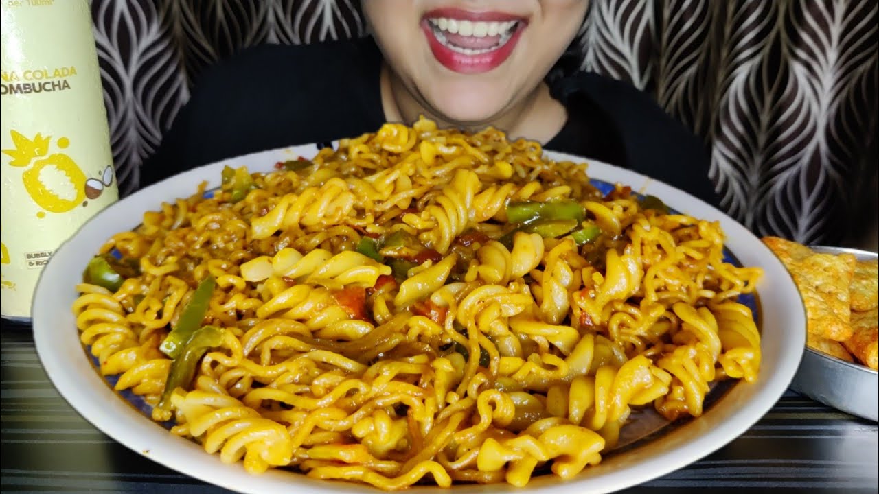 Hot & Spicy Maggi🥵🤤 || Eating Maggi Fusilli Pasta fusion || Homemade ...
