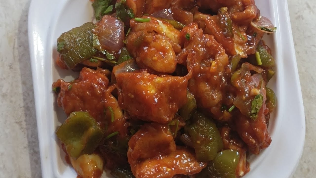 egg chilli recipe😋..how to make egg chilli recipe.. reaustarent style ...