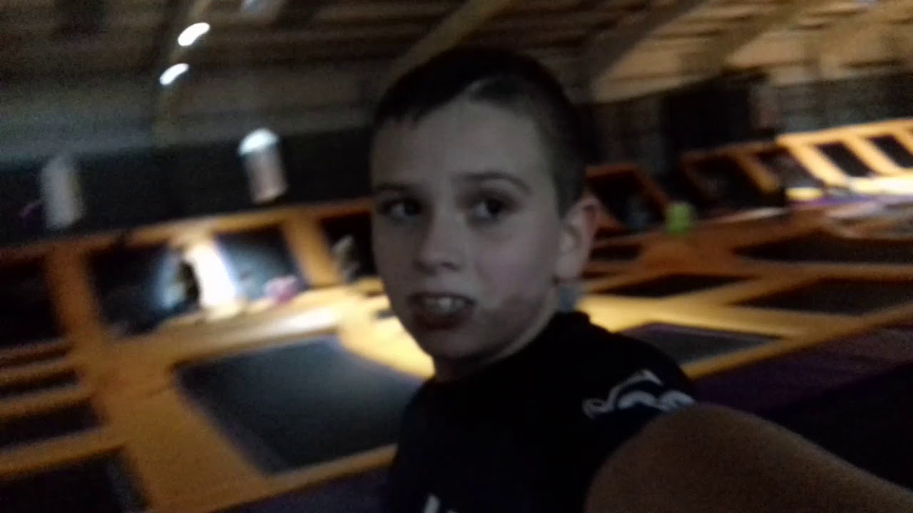 Velocity trampoline park part 1 - YouTube