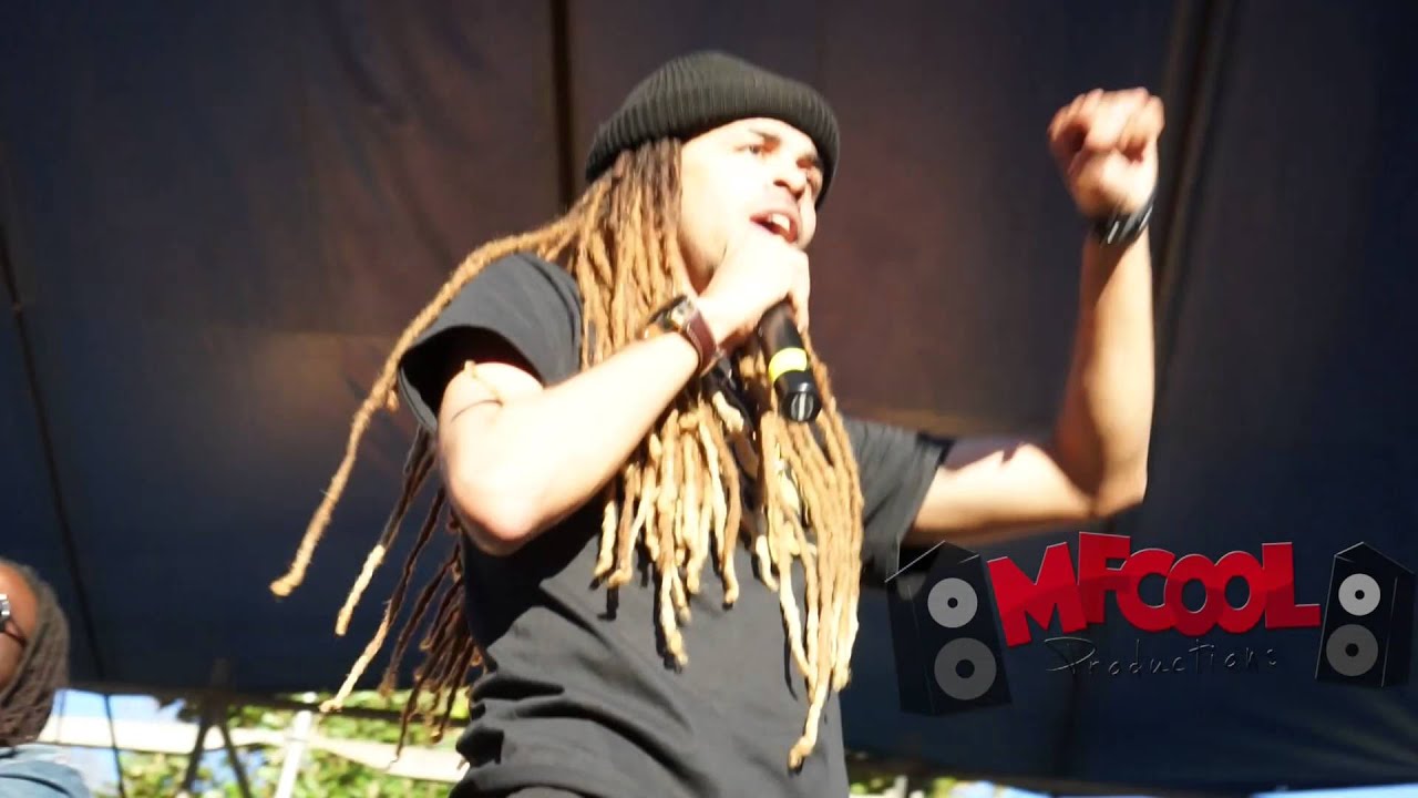 Dee-1 Live Performance @ Congo Square Rhythms Festival (Full ...