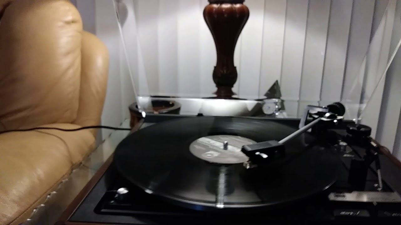 Dual 1237 turntable, Horiatis76.com - YouTube