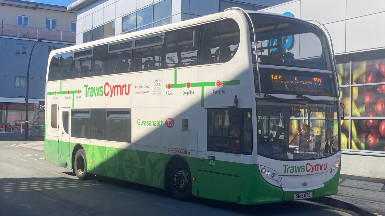 Floored! Lloyd’s Coaches - D03 SN15 ETD - Route T3 - YouTube