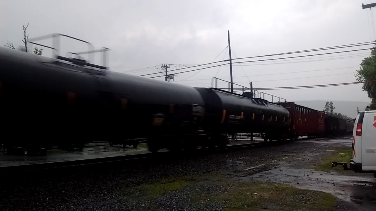 NS 37T at Walnutport around 6:45AM, 5/12/2018 - YouTube