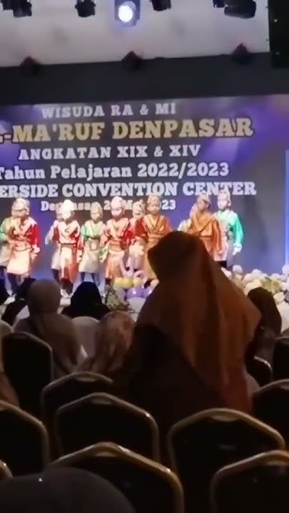 Kereeen... Penampilan Kelas III MI Al-Ma'ruf - YouTube