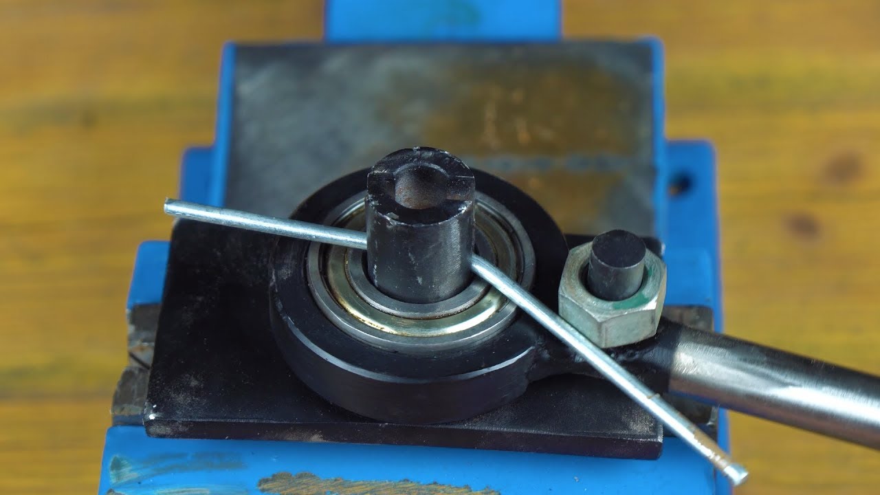 DIY Bender of Steel Nut and Bolt - YouTube