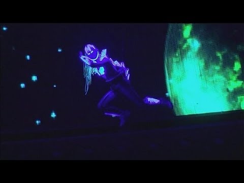 Uzaydan gelen sirk: UFO - le mag