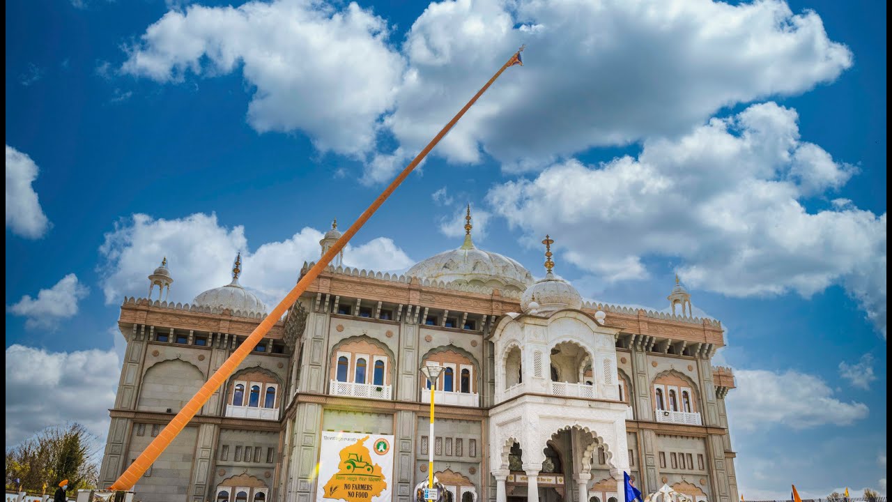 Nishan Saab Di Sewa // Gravesend Gurdwara (16.04.2021) 4K - YouTube