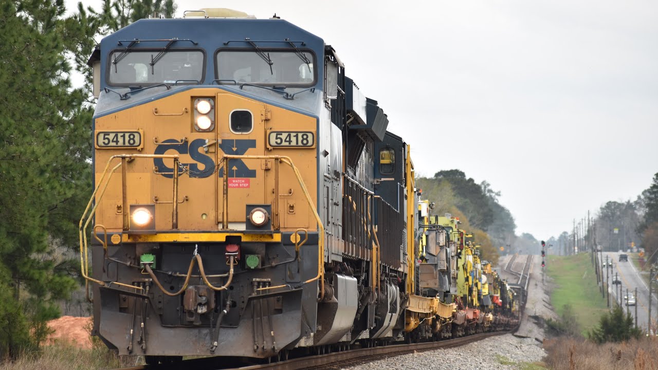 CSXT W035 Maintenance of Way Vehicle Train - YouTube