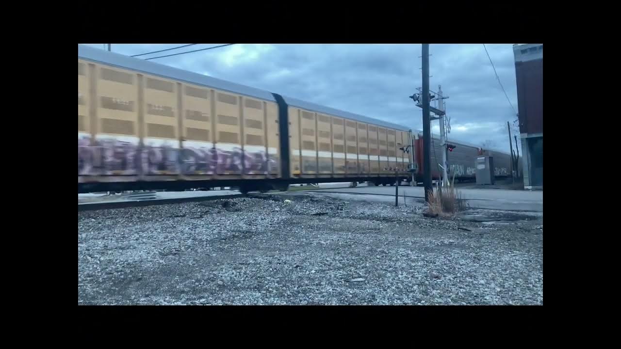 NS 218 CLEAR LAWRENCEBURG KENTUCKY WITH NS AC44C6M LEADING AND SD70ACE END TRAIN DPU! - YouTube