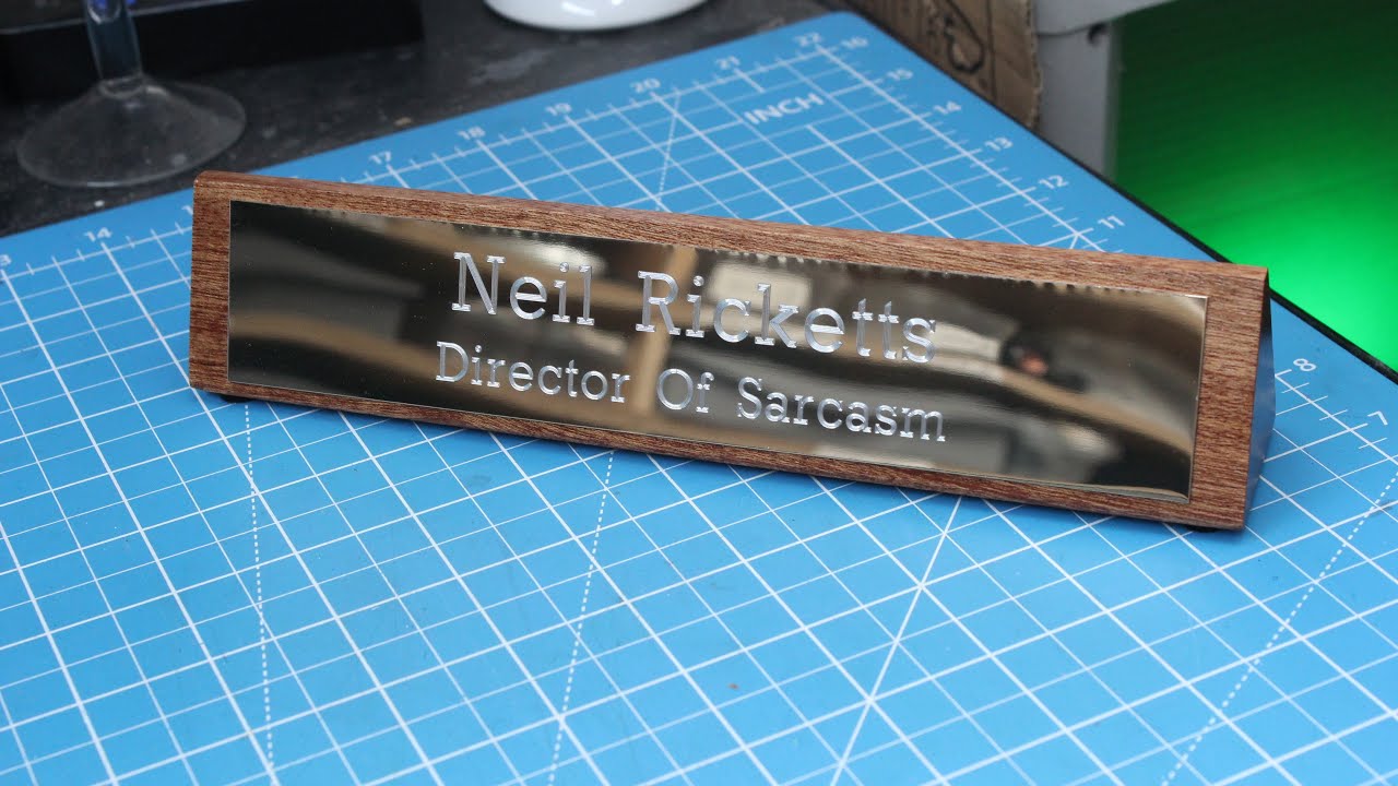 Custom Engraving Handmade Desk Plaques Mahogany Wood Office Name Plate ...