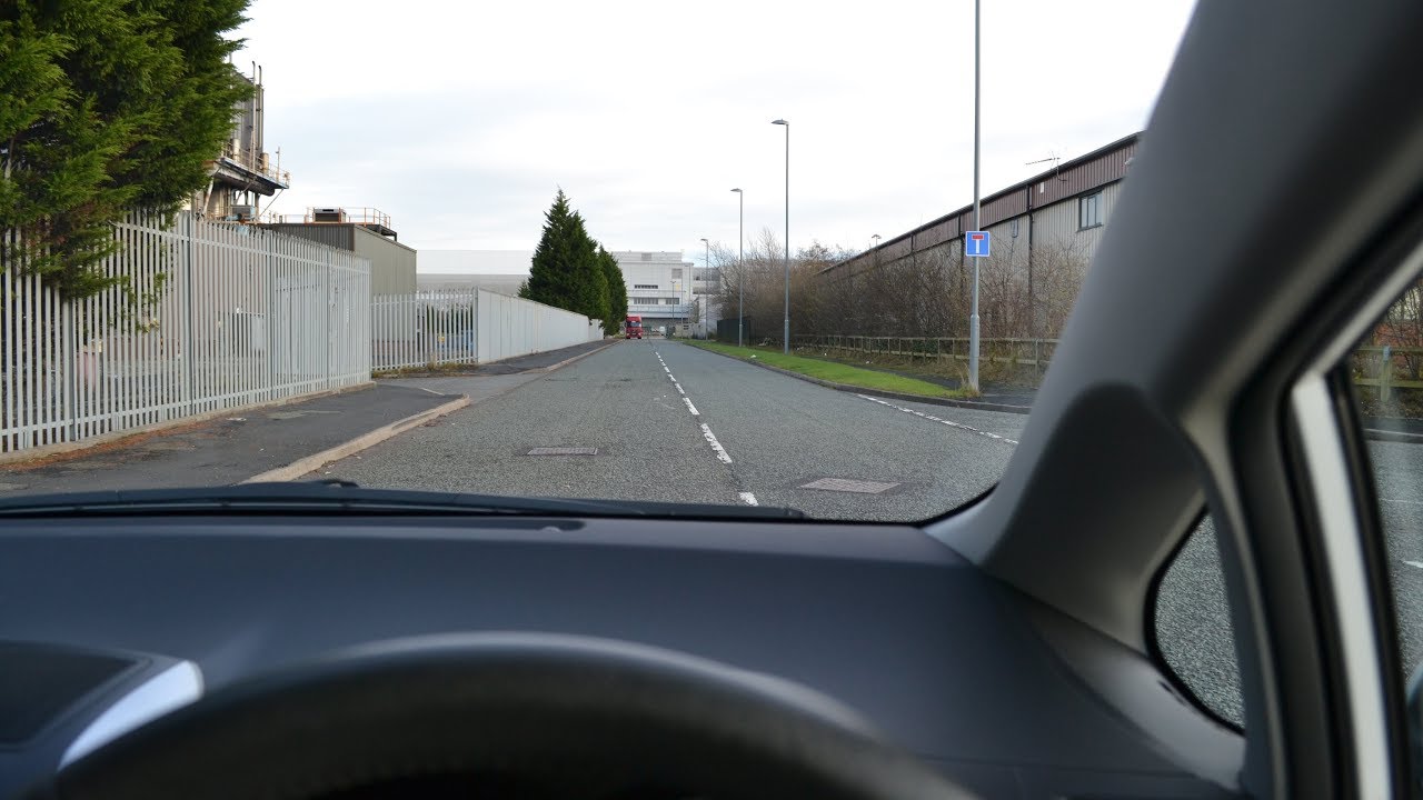 Why it's important to position correctly when turning right - YouTube