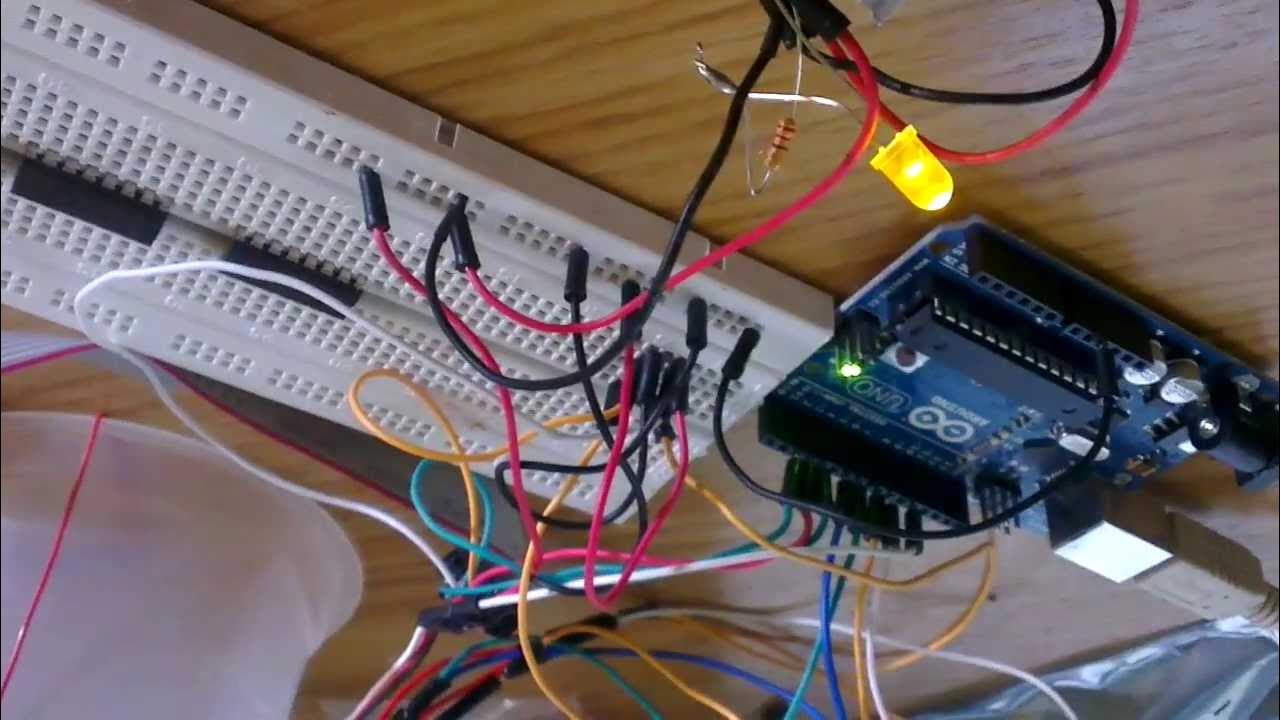 Tm1638, servo, us100, arduino, voltage regulator - YouTube