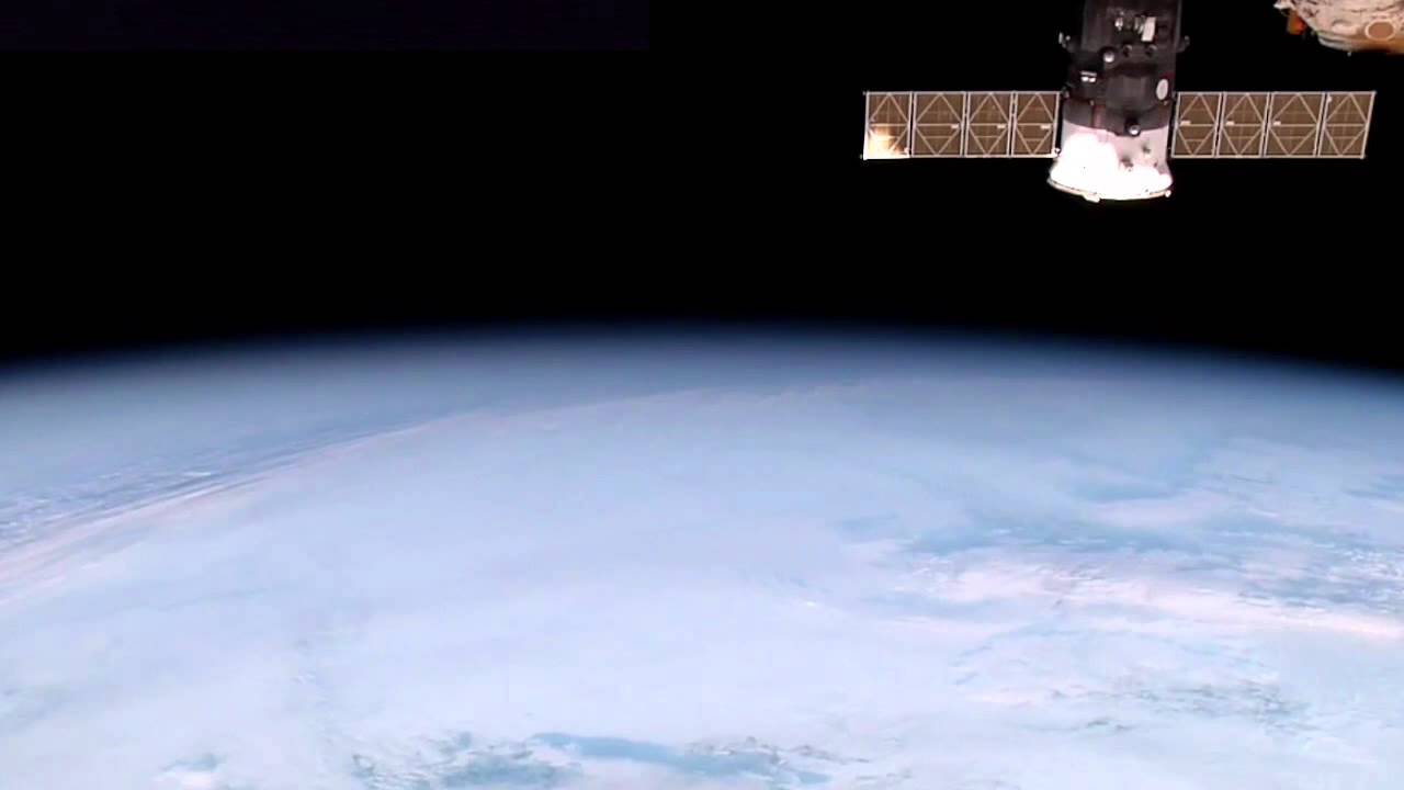 Rotating Earth Timelapse - International Space Station - YouTube