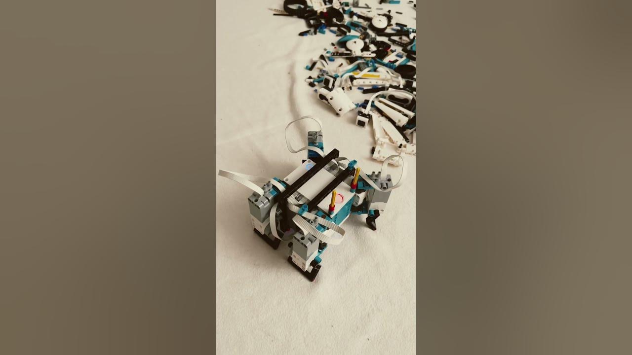 Lego Mindstorms 51515 Quadruped with 2 Hubs and 8 Motors - YouTube