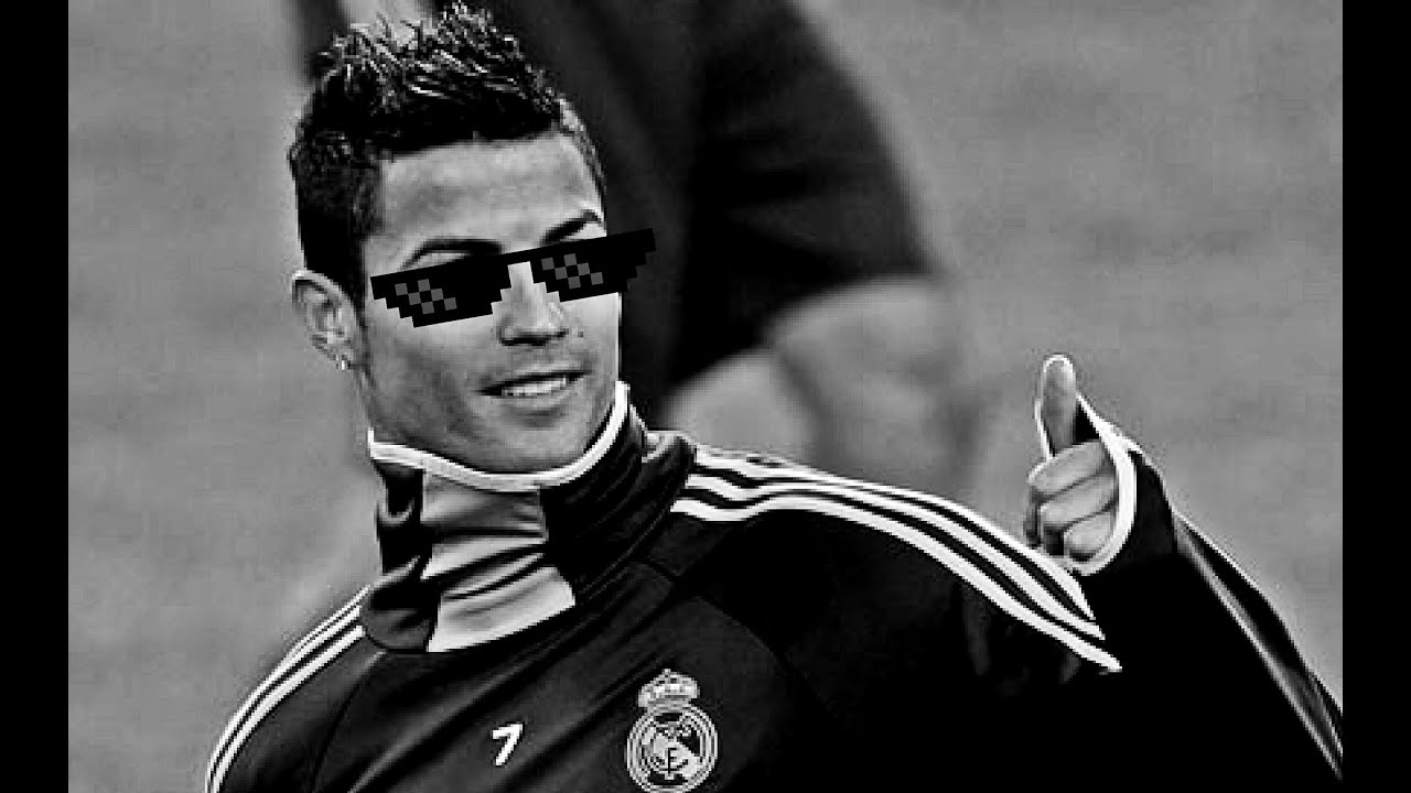 Cristiano Ronaldo In Training Skills/Tricks/Freestyle [CR7] - YouTube