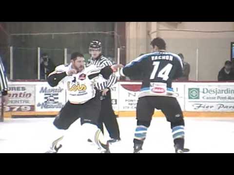 Stacey vs Vachon - YouTube