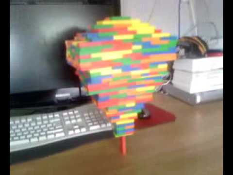 Personal Record - Most Dominoes Stacked On A Single Piece (522 on 1 ...