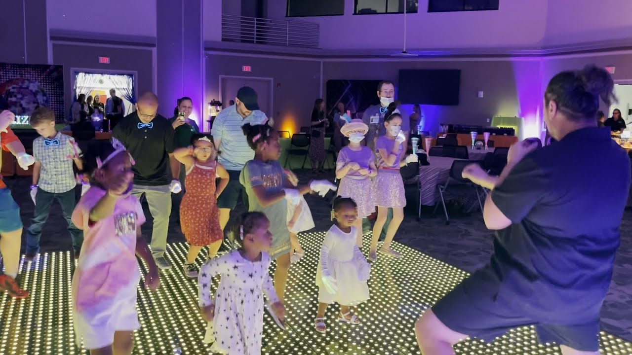 St. Joseph’s Children’s Hospital patients get a prom of their own - YouTube