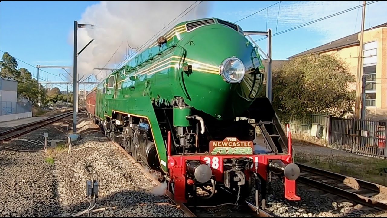Steam loco 3801 with the Newcastle Flyer - YouTube