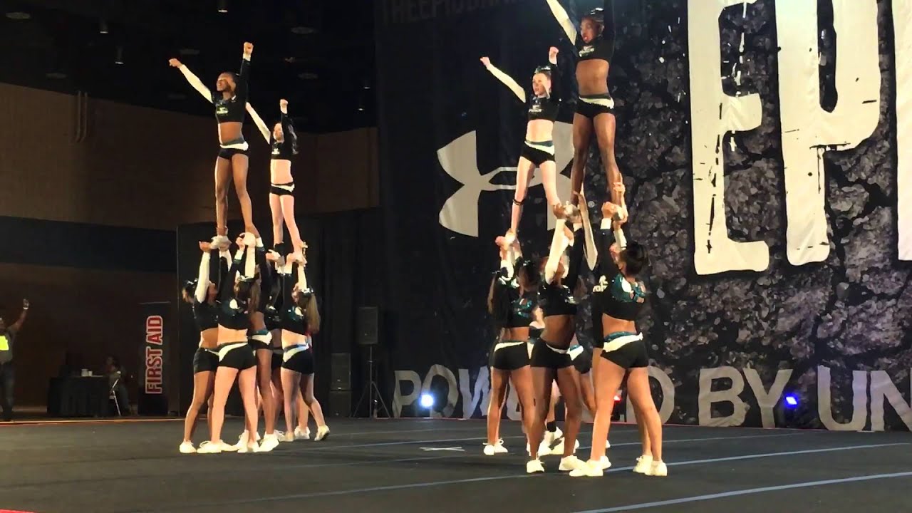Epic Cheer Competition - YouTube
