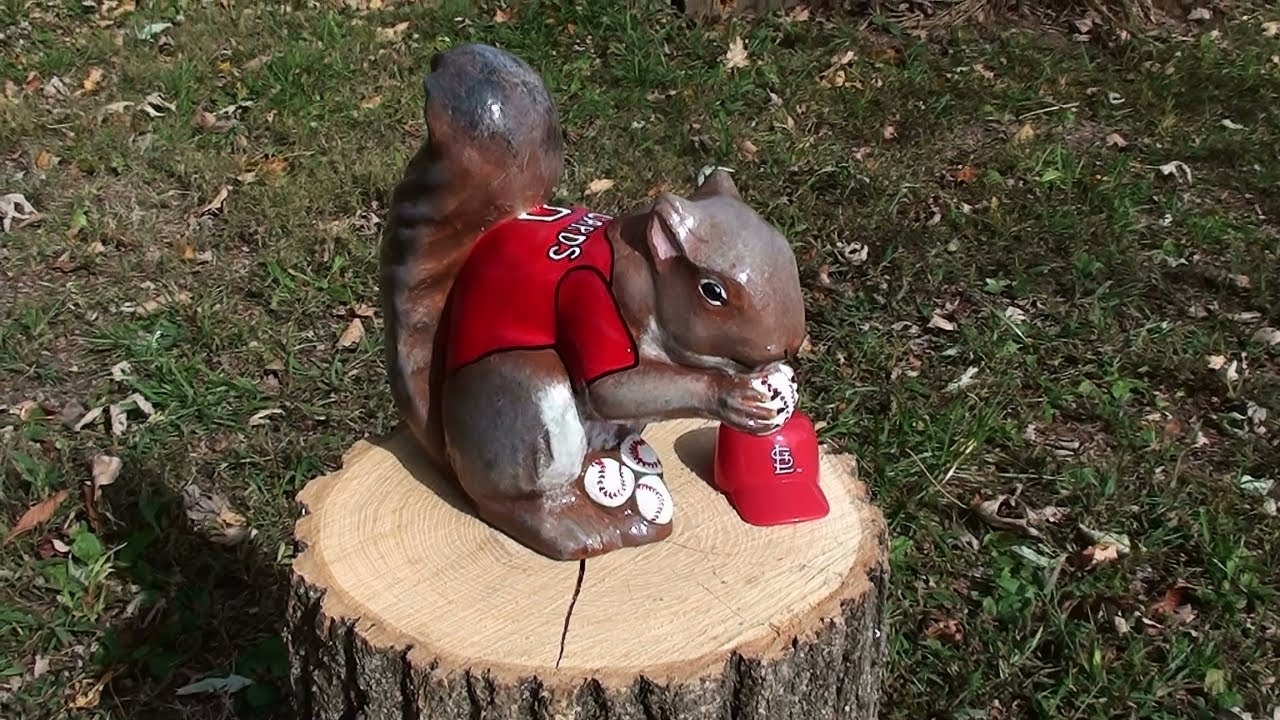 St Louis Cardinals Rally Squirrel - YouTube