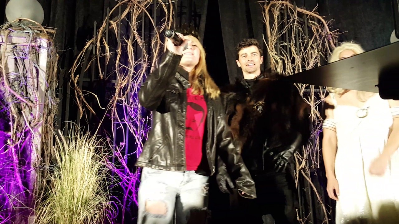 Lily Hightower "Exes and Ohs" Supernatural Burbank 2016 Karaoke - YouTube