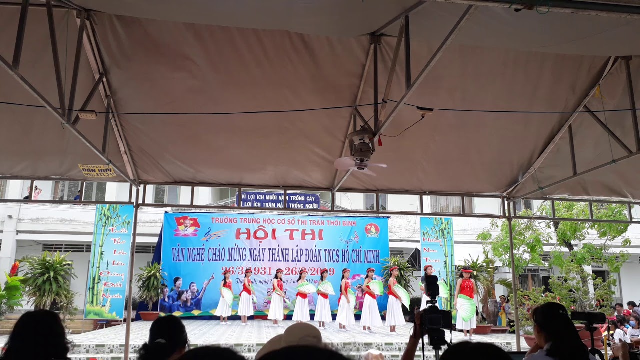 Múa Cò Lả-THCS thị trấn Thới Bình - YouTube