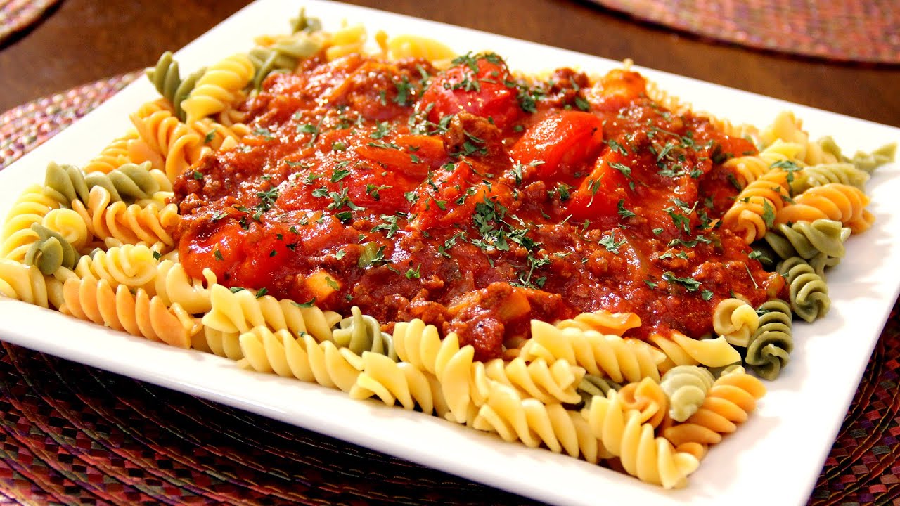 Veggie Rotini with Spaghetti Meat Sauce For Dinner - YouTube