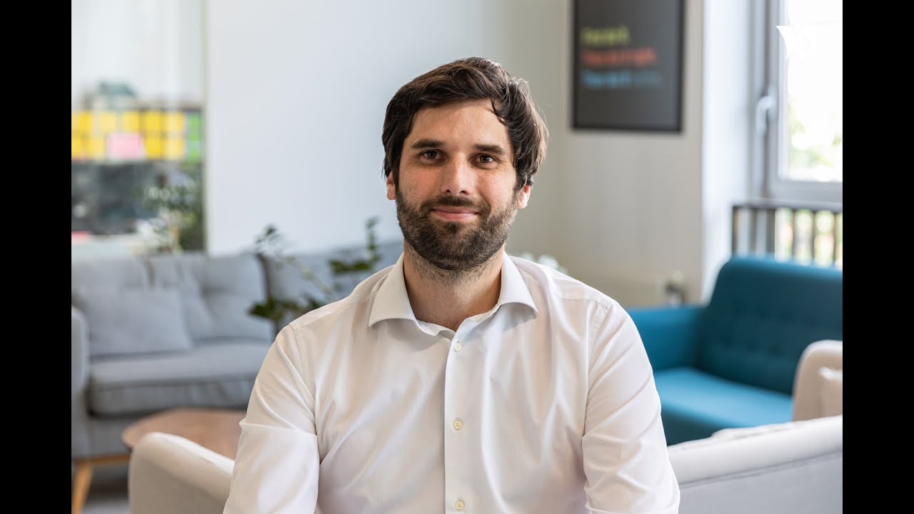 Découvrez Product Live avec Bertrand Galley , CEO - YouTube