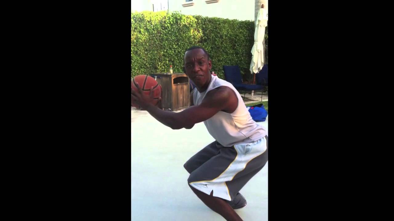 Get Advanced Basketball Techniques for Shot Fakes - YouTube