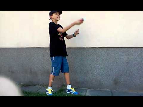 Wybuchająca hop cola - YouTube