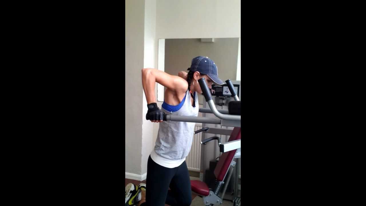 Nicky Mason fitness model - Dips - YouTube