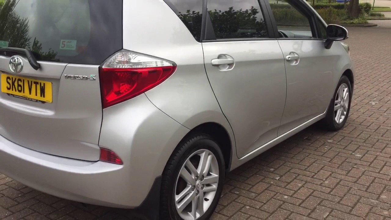 2011 Toyota verso-s t spirit - YouTube