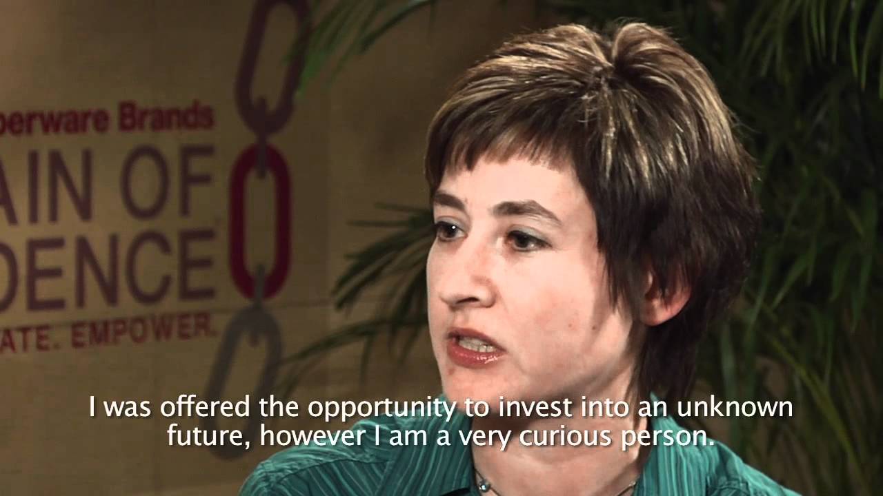 Chain of Confidence: Wencke Graw (Tupperware Germany) - YouTube