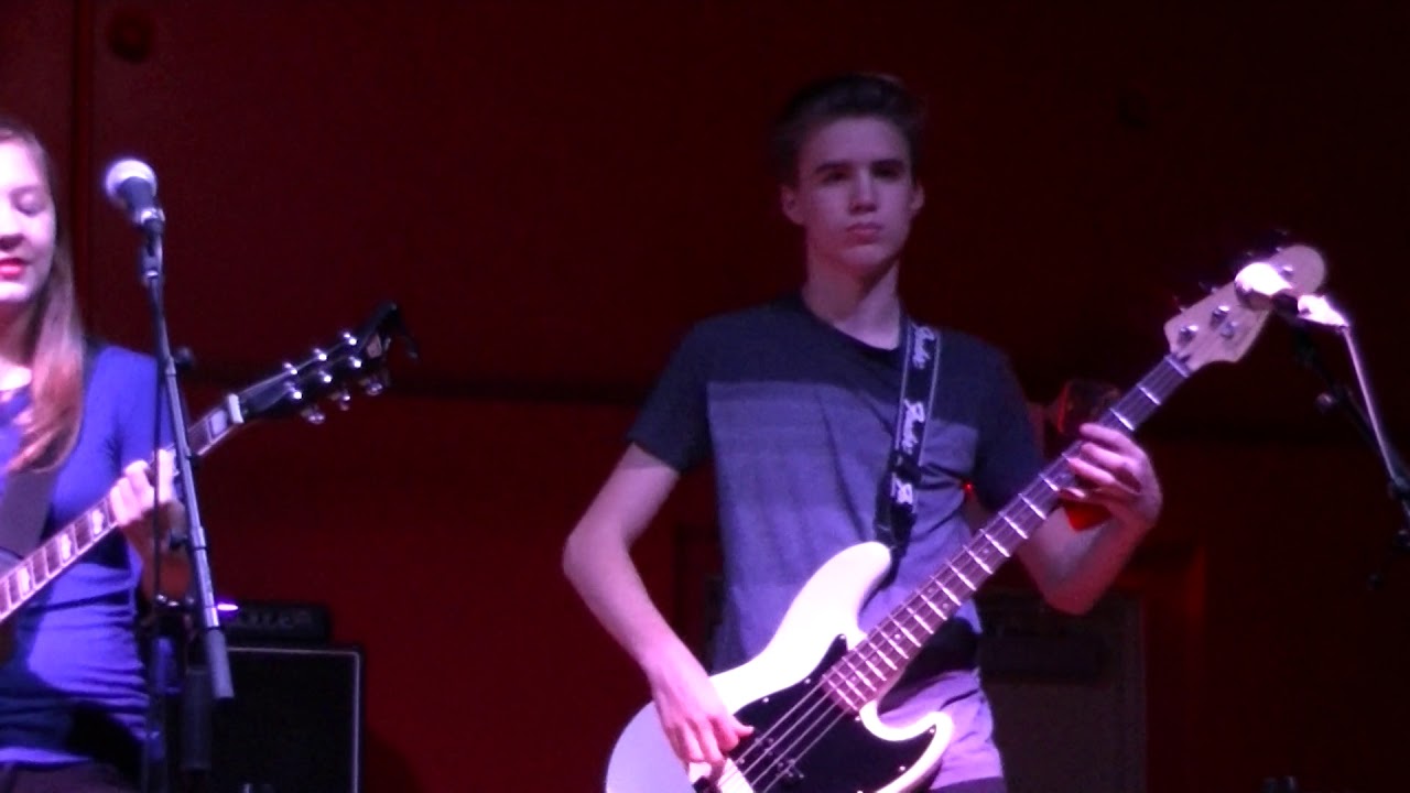 Zero Gravity Band play "Dani California" - YouTube