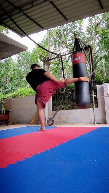 Front Leg Kick Made Easy - YouTube