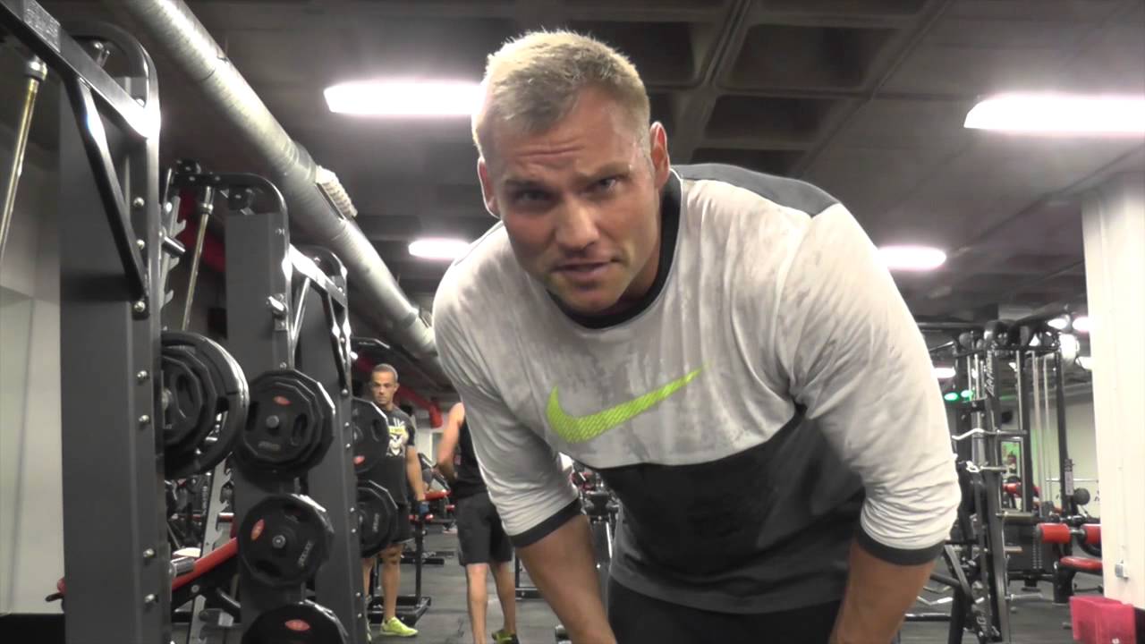 Trenink na ramena a bricho - Martin Mester IFBB PRO Mens Physique - YouTube