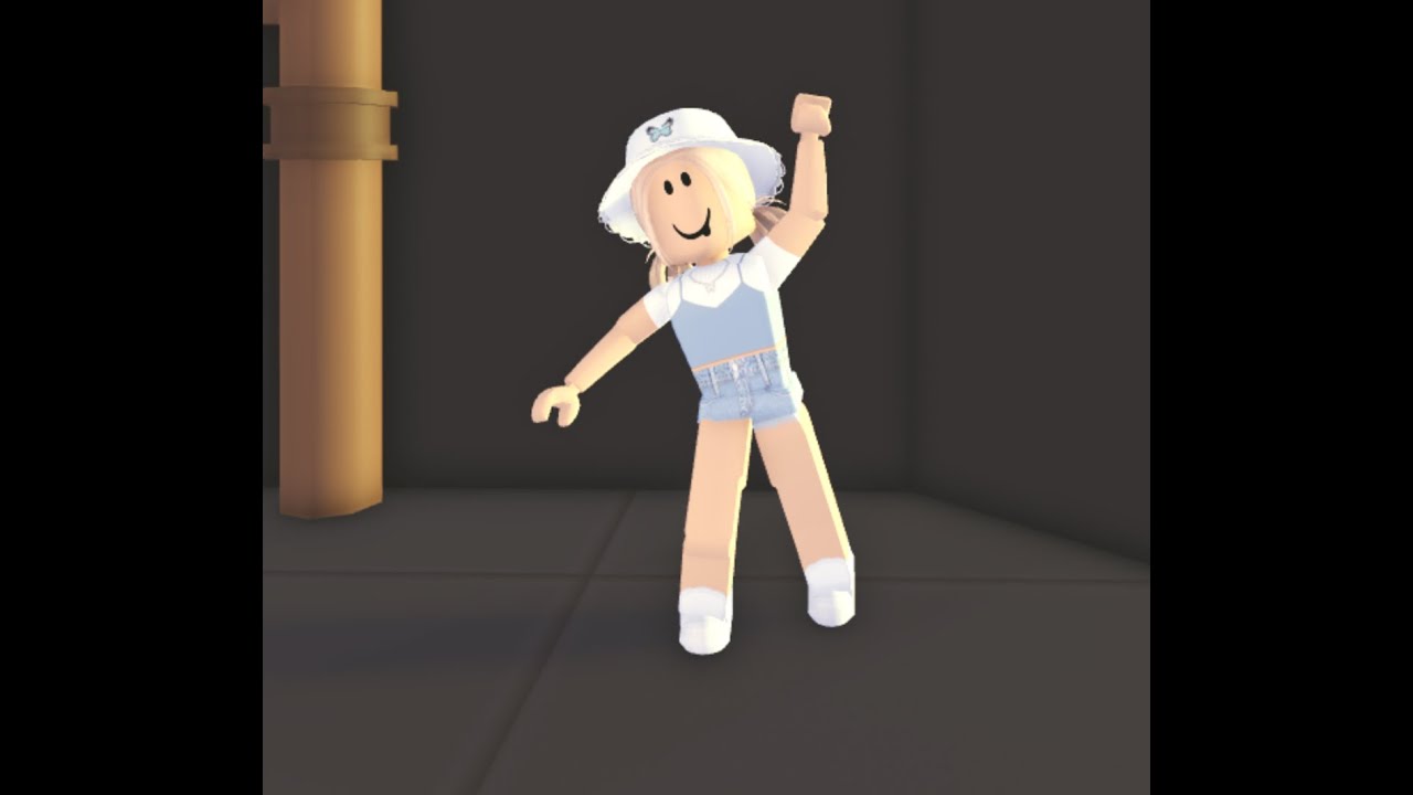 playing Roblox. @pixelly. @Amberry - YouTube