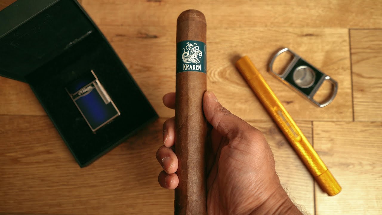 8 Inches Long With An 80 Ring Gauge Cigar Kraken Lun ticos Cigar 8-inches-long-with-an-80-ring-gauge-cigar-kraken-lun-ticos-cigar