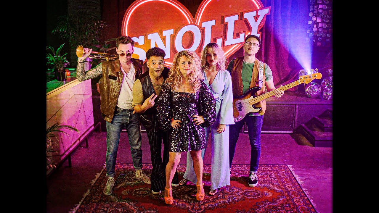 PROMO Disco Snolly Live Band 2021 - YouTube