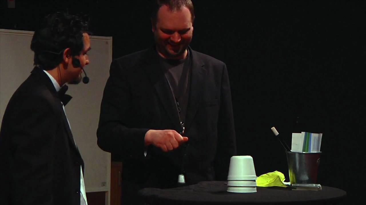 Magic Show by Tomas Kallai - YouTube