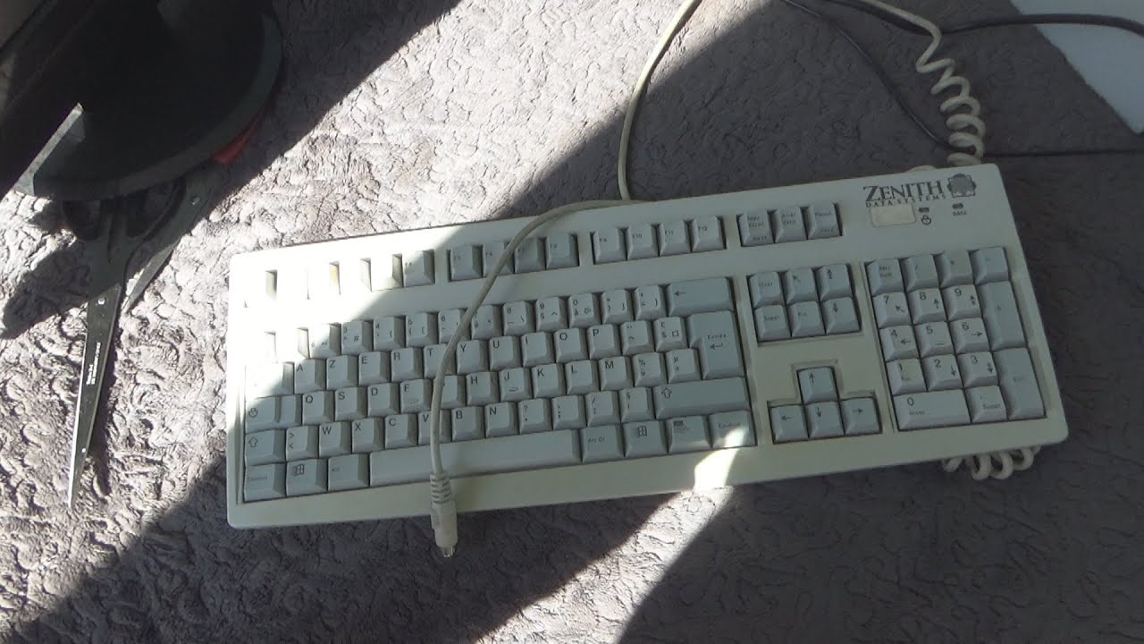 Zenith Data Systems RS 6000 AT PS/2 Keyboard Review - YouTube