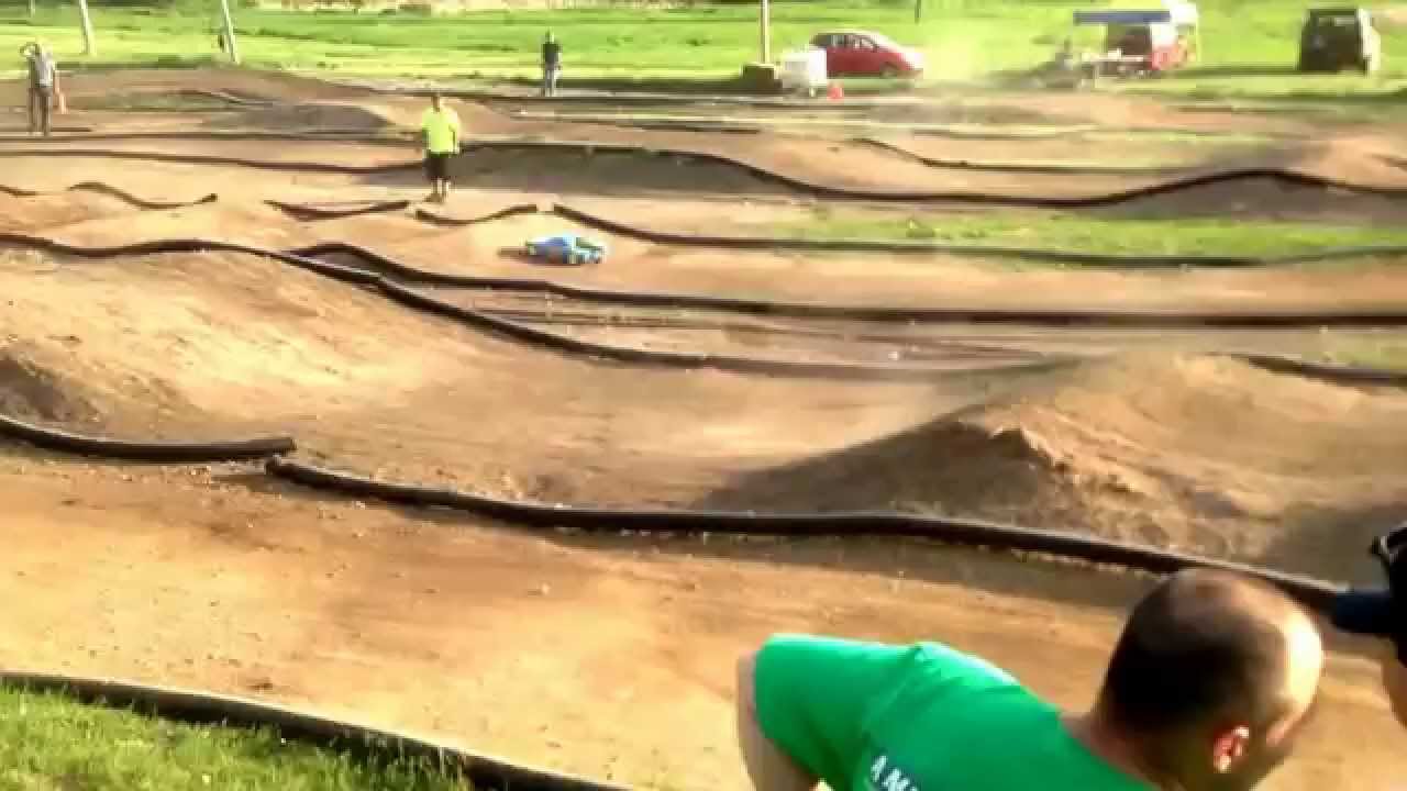 1/5 scale SCT race at Vinny's RC - YouTube