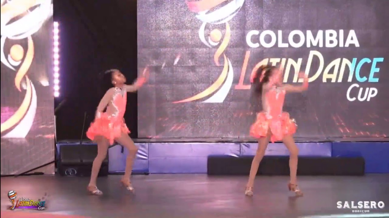 Pareja Salsa Mujer Infantil Maria Guzman y Laura Bastidas - YouTube