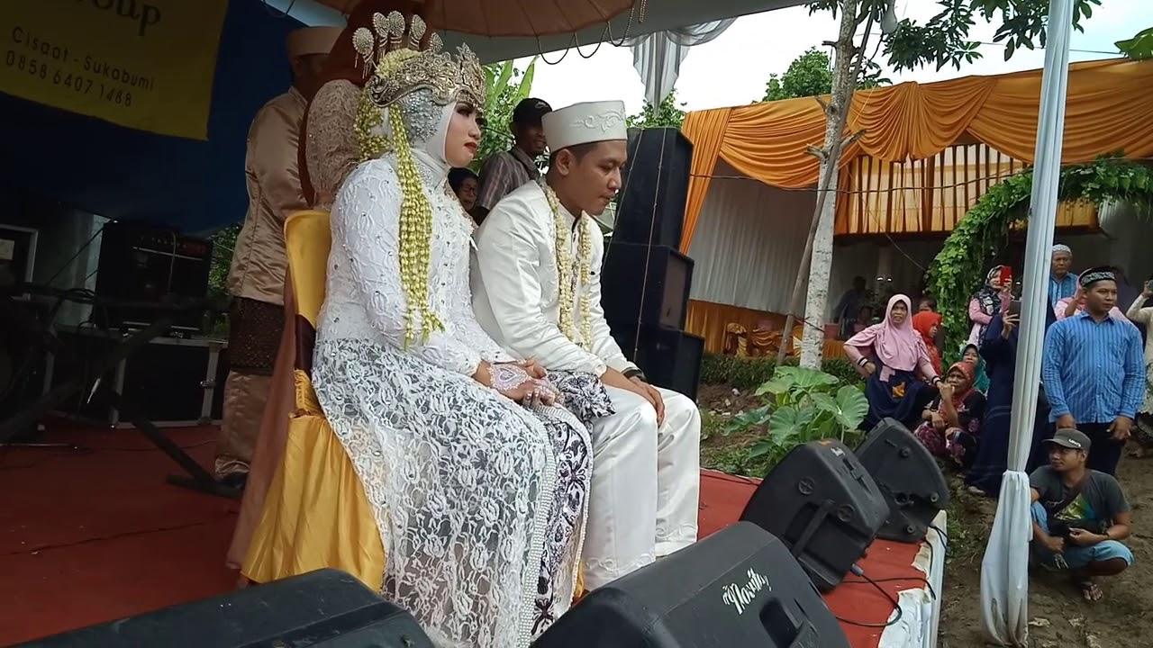 Saweran adat sunda - YouTube