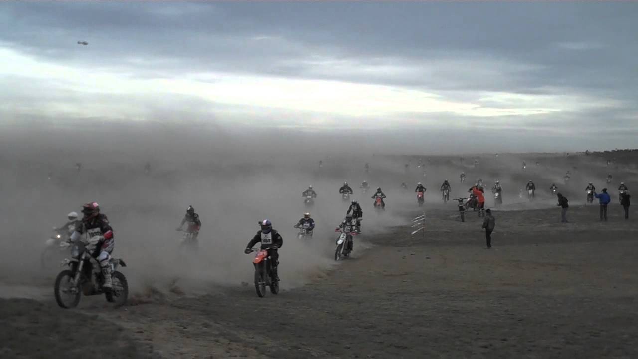 Desert 100 Crash - YouTube